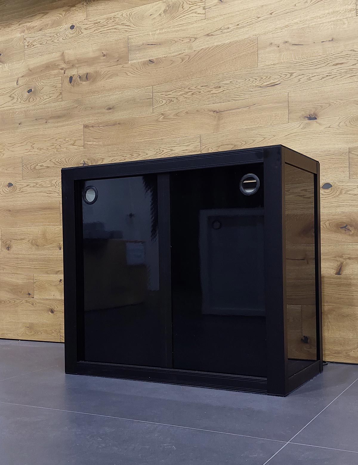 VIV Aluminium Aquarium Stand 90x45x80 Black (Flat Doors) – Aqua House